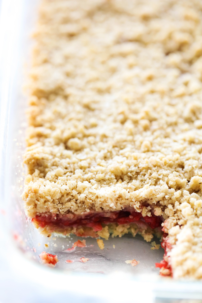 Raspberry Crumble Bars - Chef in Training